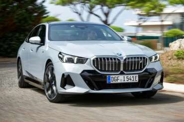 BMW i5 Switches to Tesla-Style Charging Across All 2026 Models